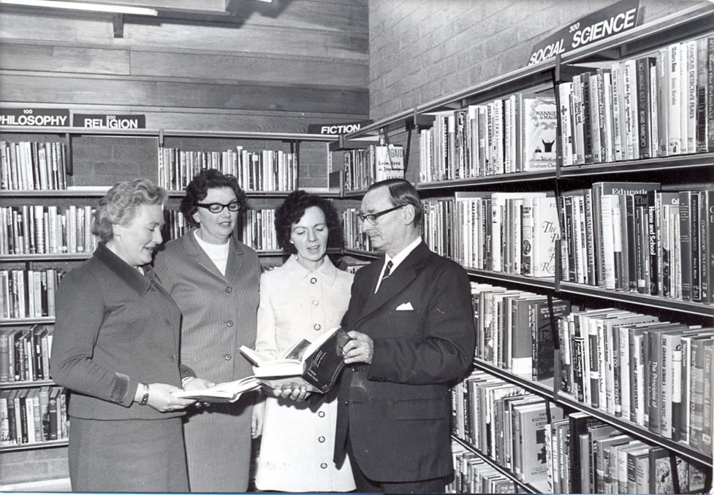 OSW-PH-C-14-21 – Official opening of Chirk library May 17 1973 ...